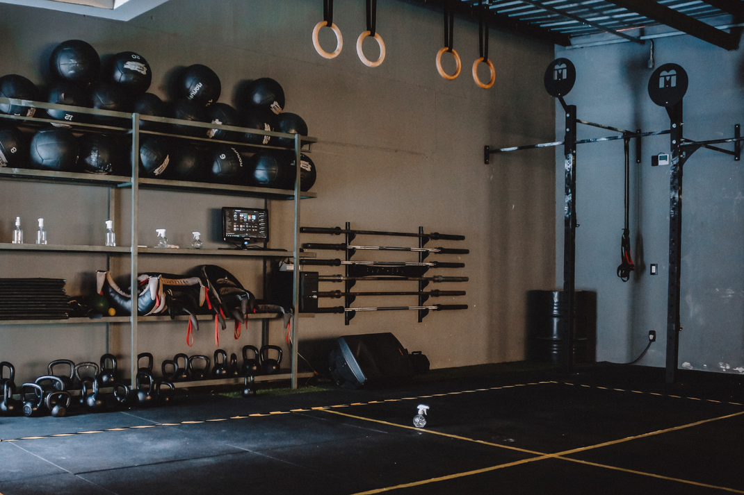 Racks para gimnasios y de almacenamiento - RVT Sports